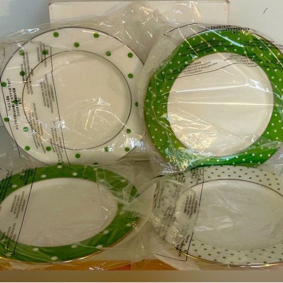 kate spade | Dining | Nwt Kate Spade Set Of 4 Tidbit Plates Perfect For ...
